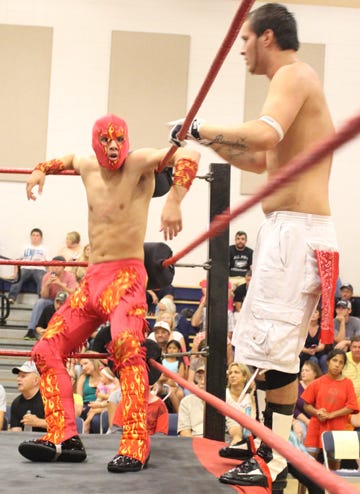Wrestling for a cause | Santa Rosa Press Gazette