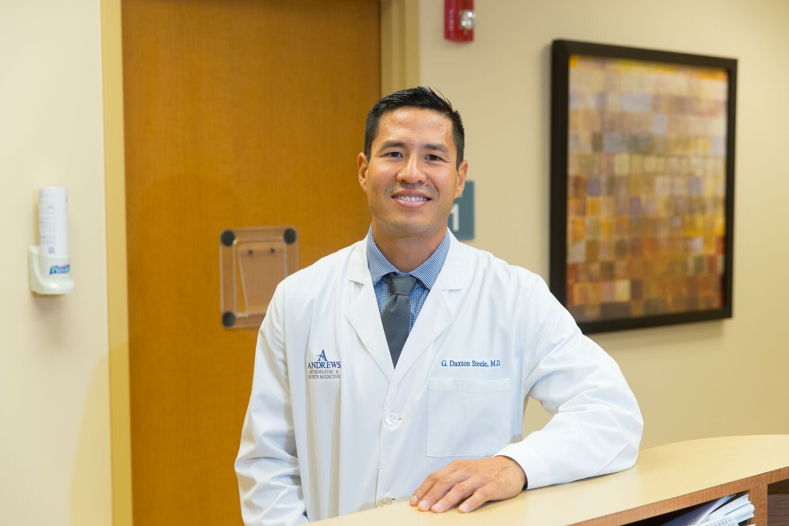 Andrews Institute doctor finishes second in weightlifting competition ...