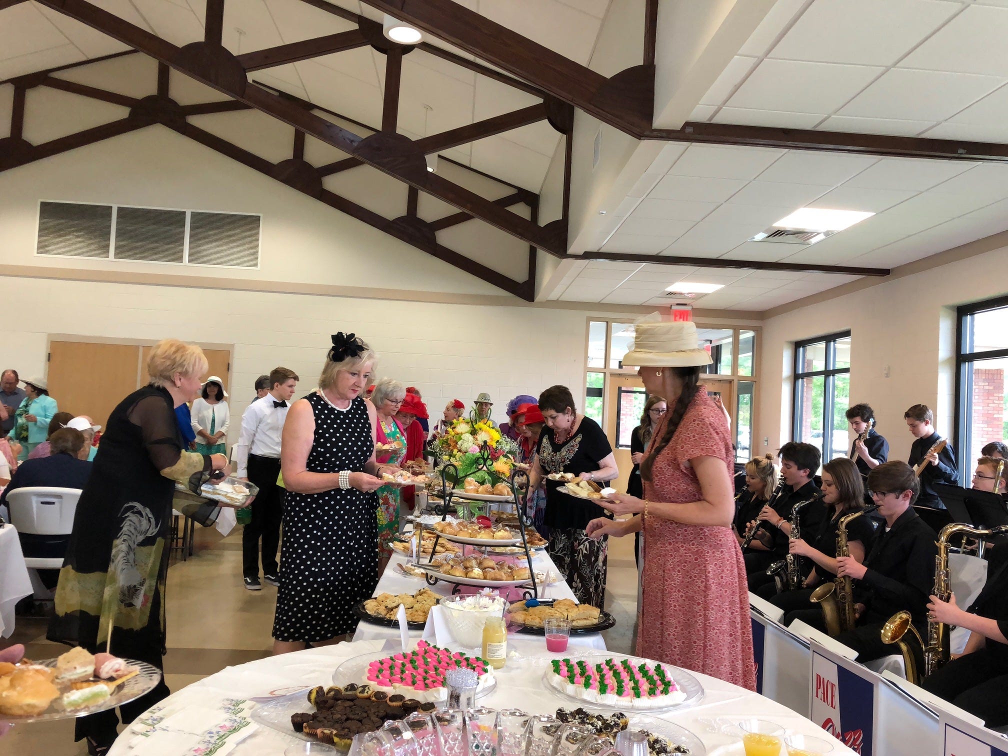 Pace garden club holds Elegant Tea | Santa Rosa Press Gazette