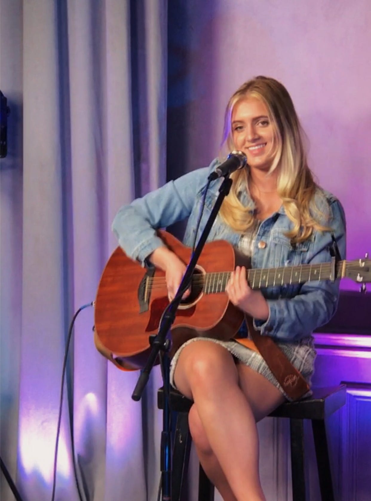 Pace singer plays Bay Center during SkillsUSA | Santa Rosa Press Gazette