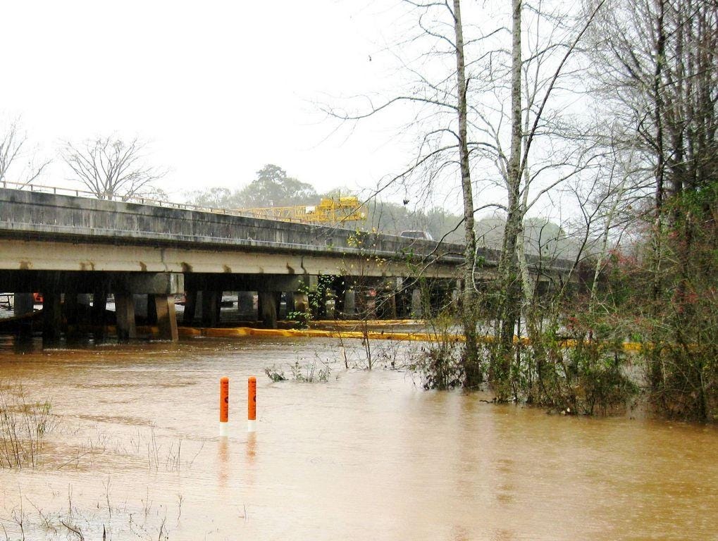 Increased traffic necessitates bigger bridges | Santa Rosa Press Gazette