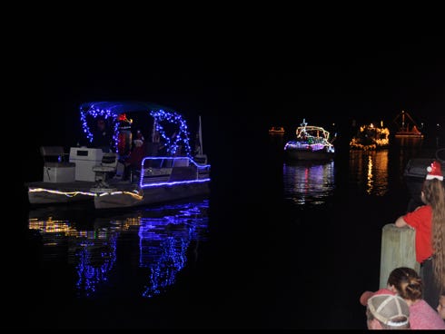 Gallery Night draws in record crowd (PHOTOS) | Santa Rosa Press Gazette