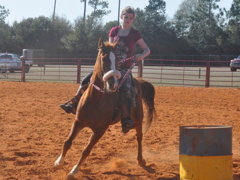 Youth, adults gather for friendly horse-riding competition (PHOTOS ...