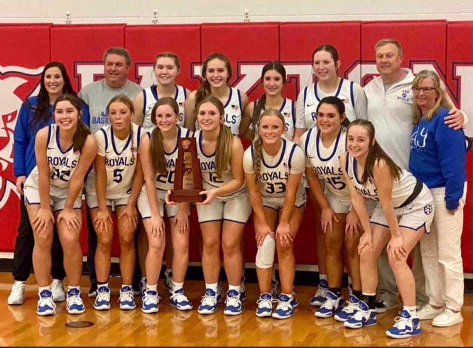 Great day for Jay! Royals win district title in girls hoops | Santa ...