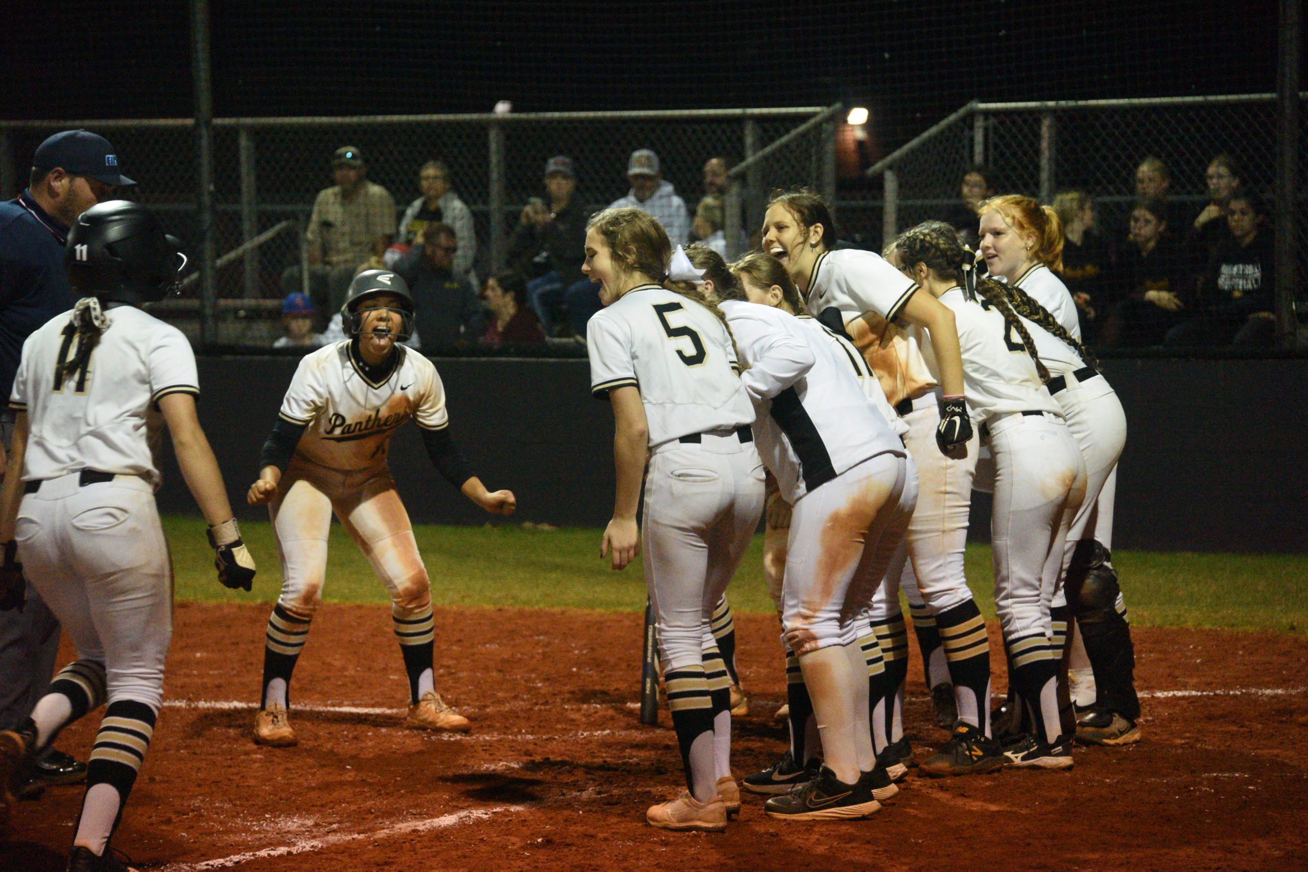 Panthers continue to display a will to battle | Santa Rosa Press Gazette